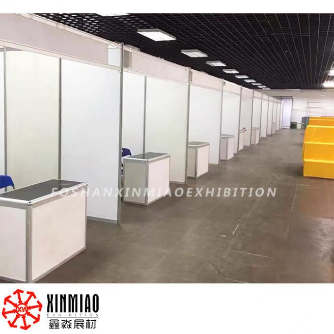 Octanorm 3x3M standard exhibition stand，vitrine dexposition aluminium ...